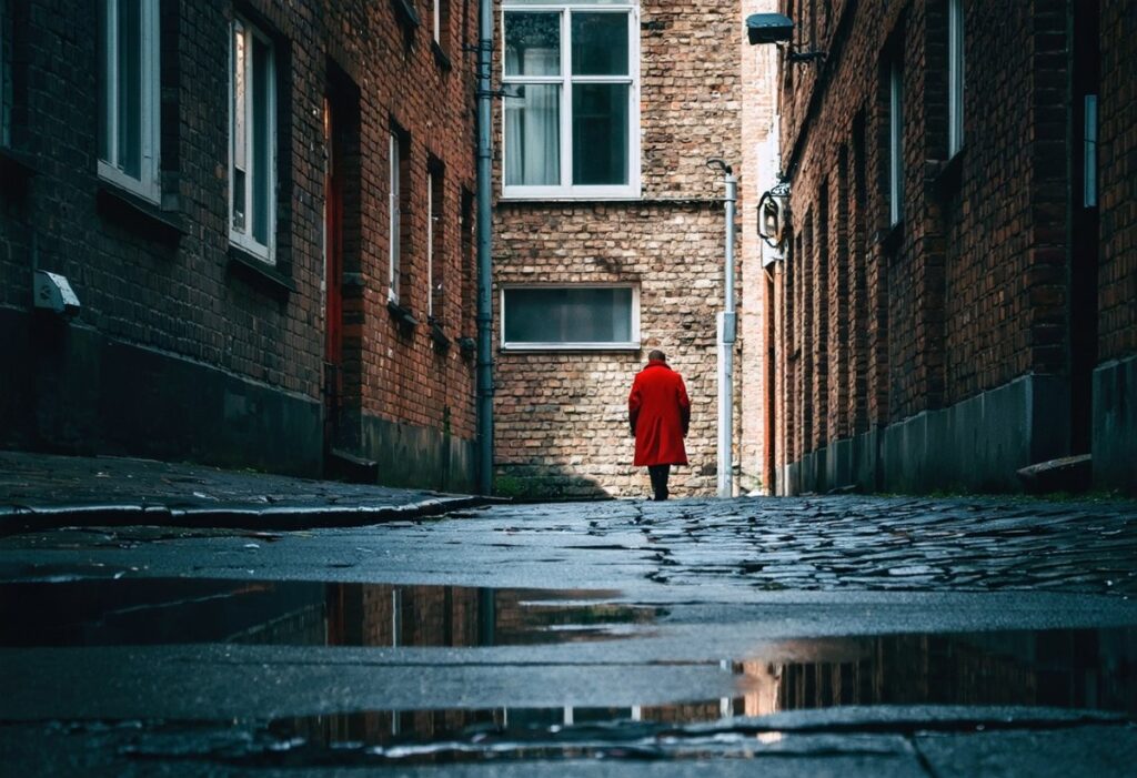 Candid Street Photography: Master Authentic Moments